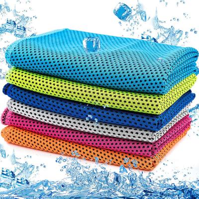 China Logo Rood Microfiber Sport Gym Instant Cooling Handdoek 30*100cm of maat Rood Kleur Te koop