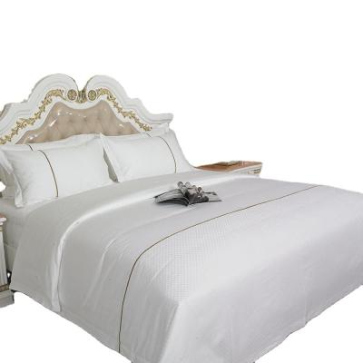 Cina Lenzuola da letto per hotel in cotone al 100% con 300c di filati e riempimento a Goose Down in vendita