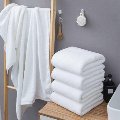 Cina 300TC Satin White King Size Hotel Copertura di coperta di coperta piatta Piatto piatto con modello solido in vendita