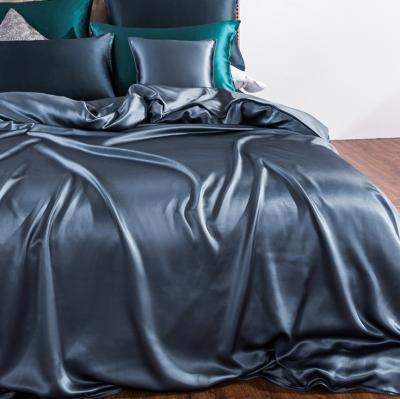 China Slaap lekker met deze Mulberry Silk Beddekket Set Te koop
