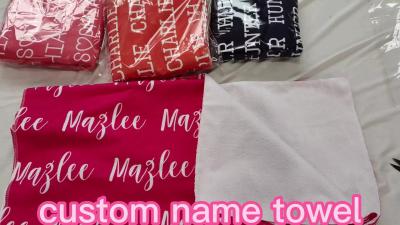 China Antimicrobiële gepersonaliseerde naam Strand handdoek Perfect voor buiten verjaardag vakantie cadeau Te koop
