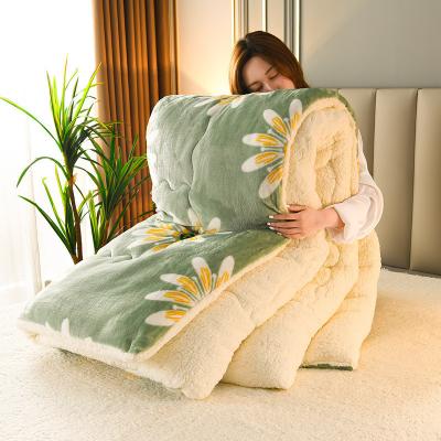 Cina Set di biancheria da letto di taglia personalizzata Spessore di velluto di agnello caldo con tessuto 100% poliestere in vendita
