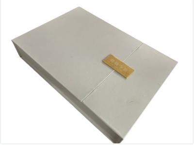 China White Magnetic Closure Cosmetic Box Custom Size Premium Quality for sale