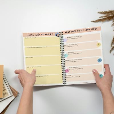 Cina Funzione di stile artistico Notebook personalizzato Elevata durata per regali aziendali in vendita