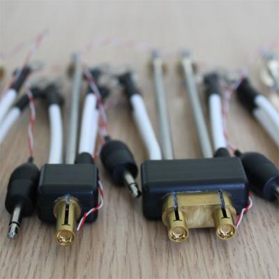 Cina Copertura dorata a impulso cilindrico di plastica a calore di stacking Head di calore di stacking di plastica parti in vendita