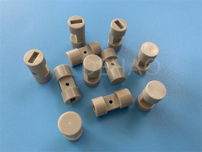 Cina CNC di SBIRCIATA su misura che lavora le parti a macchina di plastica lavorate girate di plastica in vendita