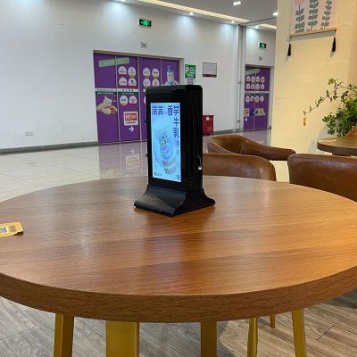 Cina Display pubblicitario LCD Android per interni Smart Touch Screen Table per caffè / casa / hotel in vendita
