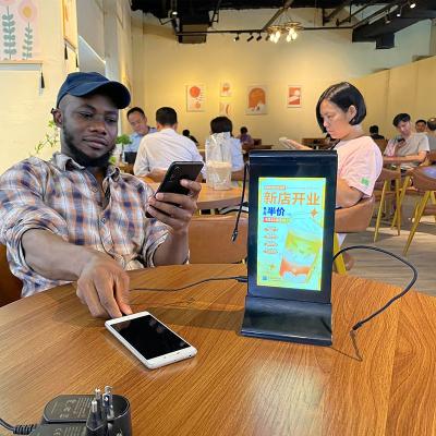 Cina Display pubblicitario LCD Android per interni Smart Touch Screen Table per caffè / casa / hotel in vendita