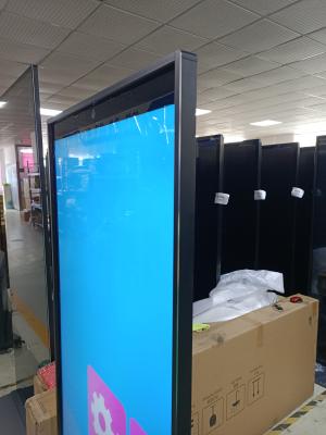 Cina Elegante Display di segnaletica digitale a terra Wi-Fi schermo LCD chiosco totem 55 pollici in vendita
