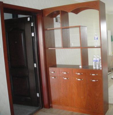 China Classic Red Wood Furniture Display Cabinet With Glass Doors Scratch Resistant for sale