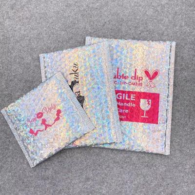 Cina Sacchetti di spedizione a bolla in alluminio impermeabili leggeri e personalizzabili in vendita