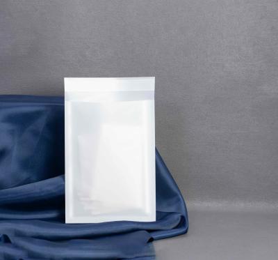 China Grandes estoques apoiam a impressão de sacos de papel degradáveis for sale