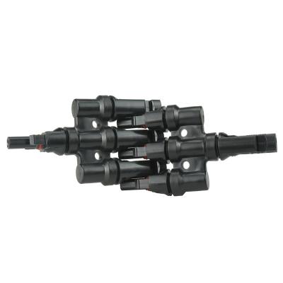 Cina IP67 Connettore fisso Ramo solare per integrazione senza soluzione di continuità -40°C a 85°C in vendita