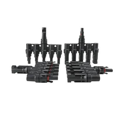 Cina 30A connettore per rami solari in rame IP67 grado di protezione inferiore a 0,5 M Ohm resistenza al contatto in vendita