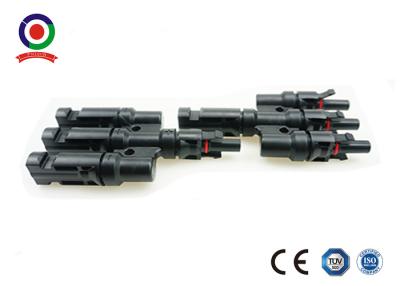 Chine 3 à 1 types solaires l'excellente résistance vieillissante 30A du tuyau d'embranchement T ont évalué le courant à vendre