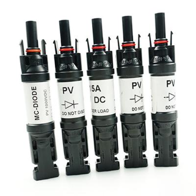 Cina comunanza solare di perdita di potere basso del connettore del diodo 25A forte per il sistema di PV in vendita