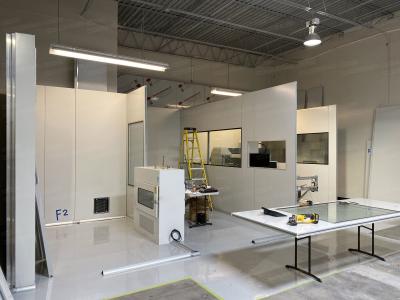 China ISO 7 Modular Clean Room 10000 Class Prefabricated Cleanroom for Pharmaceutical Industry for sale