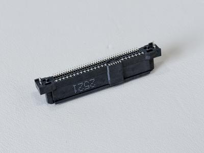 China SAS 68-Pin SMT Female Electronic Signal Connector, 30U" Gold Terminal PCB Connector for Server Data Transmission for sale