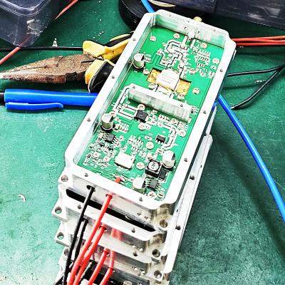 中国 2.4GHz-5.8GHz 周波数連続パルススイープモード サイナス波 デジタルドローン妨害モジュール 販売のため