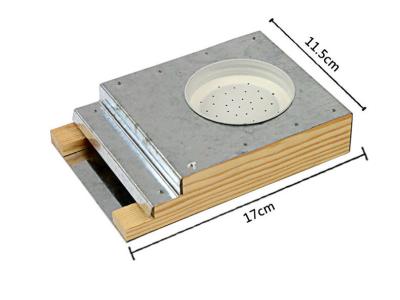 China Beekeeping Equipment Apiculture Tool American Style Wooden Bee Feeder for sale