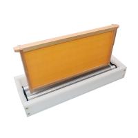 China Beekeeping Uncapping Roller Tool Honey Scraper with Plastic Frame for sale