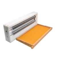 China Beekeeping Uncapping Roller Tool Honey Scraper with Plastic Frame for sale