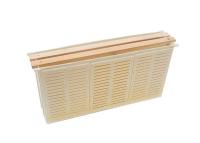 China Durable Food Grade Plastic Queen Bee Controller Double Frame for Efficient Queen Rearing 487*90*240mm for sale