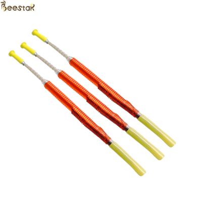 China Beekeeping Tool Larvae Grafting Transferring Queen Rearing Beekeeping Queen Bee Grafting Tool for sale