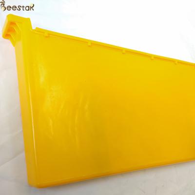 Cina l'apicoltura gialla degli accessori dell'alveare 6L è plastica dello strumento dell'alimentatore nell'alimentatore dell'ape dell'alveare in vendita