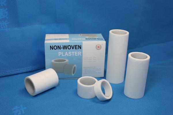 Quality Surgical Non Woven Paper Tape 1.25cm 2.5cm 5cm 7.5cm 10cm / 5m 10m Medical Bandage Tape for sale
