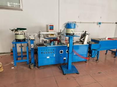 China Equipamento de colagem resistente a parafusos personalizado Dispensador de parafusos de nylon anti solto 380V à venda