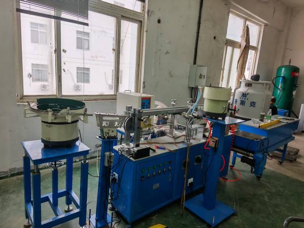 Quality Auto Screw Anti Loosening Gluing Machine Screw Anti Drop Coating Equipment 380V for sale