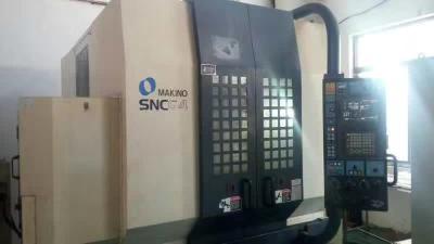 China 2005 Used Makino SNC64 Machining center, Vertical for sale