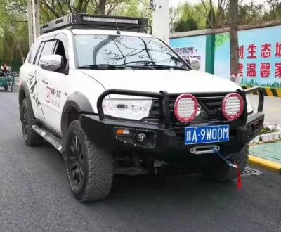Cina Gomitata 2006 del nero di Antivari del toro di MITSUBISHI di sport di Pajero Antivari con il ciclo 3 in vendita