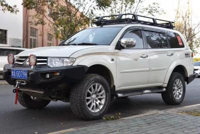 Cina Nessun paraurti di Antivari del toro di MITSUBISHI della parte anteriore del ciclo per lo sport 2006 di Pajero in vendita