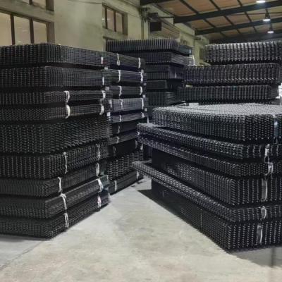 China Hoogkoolstof- en roestvrijstalen geweven draadschermen voor geneesmiddelen en mijnbouw Te koop