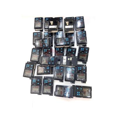 중국 PC200-7 PC300-7 PC400-7 PC228US-3 건설용 발굴기 모니터 디스플레이 패널 판매용