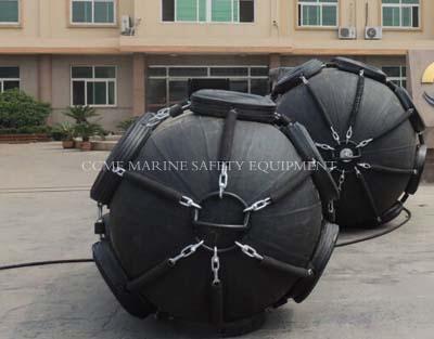 China Pneumatic Rubber Marine Fenders Marine Rubber Fender Yokohama Fender for sale