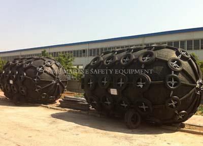 China D1.5mxL3m dock rubber marine fender floating fender for sale