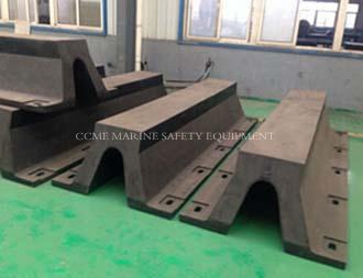 China High Quality V Type Marine Rubber Fender Marine Arch Fender for sale