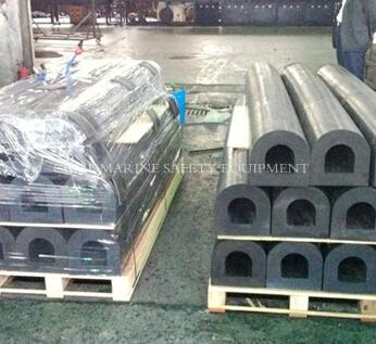 China CCS Certification Dock Protection Solid Rubber Marine D Type Fender for sale