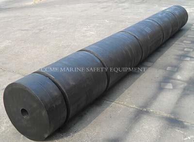 China Marine Tugboat Rubber Fender For Ship for sale