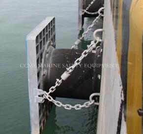 China Marine Mooring Supper Cell Rubber Fender for sale