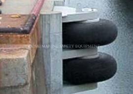 China Marine Rubber Fender Wheel And Roller Rubber for sale