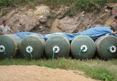 China Floating Sling Type Pneumatic Rubber  Fenders Sling Type Without Chains Or Tyres for sale