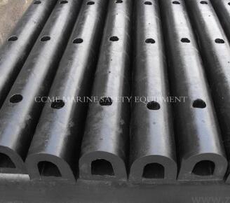 China D300H Marine D Dock Rubber Fender Suitable Reaction Force And Energy Absorption for sale