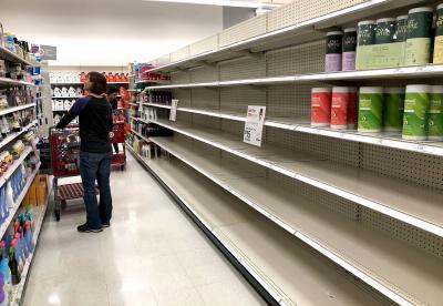 Cina Scaffalature di supermercati con montatura in legno in vendita