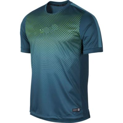 China OEM Polyester Soccer Team Wear Clothing Kids Soccer Jerseys and Shorts for sale