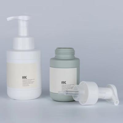 Cina Flacone con pompa schiuma cosmetica in PET da 200 ml e 350 ml, infrangibile, colori personalizzati (MC-PM-411) in vendita