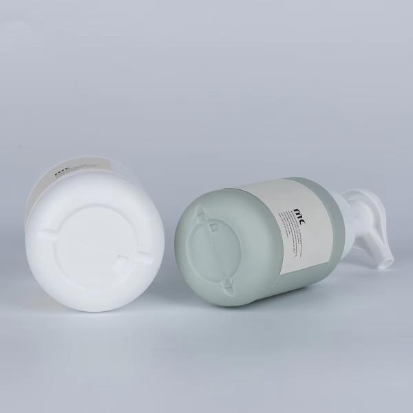 Quality 200ml 350ml PET Cosmetic Foam Pump Bottle Shatterproof Custom Colors (MC-PM-411) for sale